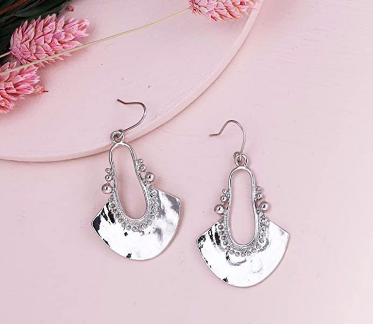 37 Essentials for Everyday Life - 22 Words