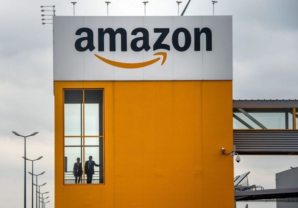 MacKenzie Scott, Amazon Billionaire Jeff Bezos’ Ex-Wife, Finalizes ...