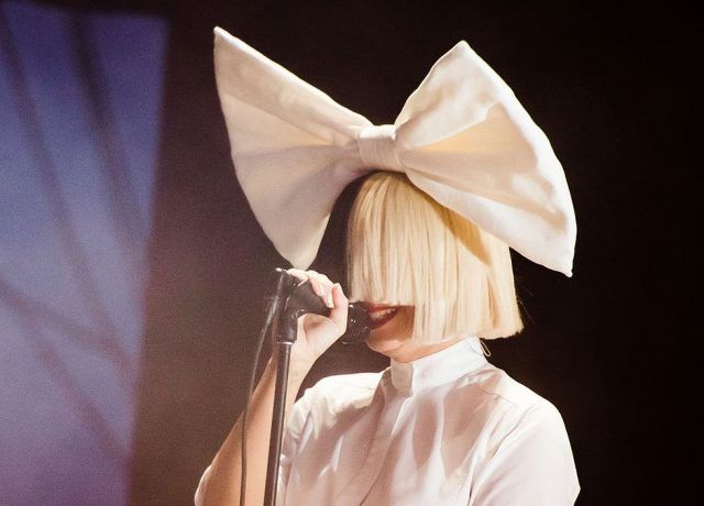 Singer Sia Shows Off 'Amazing' Facelift After Years Of Hiding Her Face ...