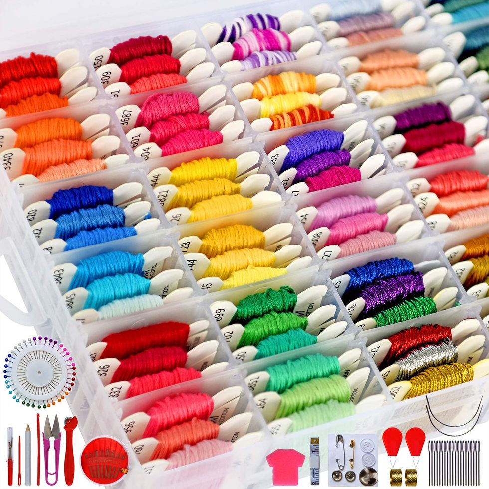 The 10 Best Embroidery Floss Brands for Beautiful, Vibrant Embroidery ...