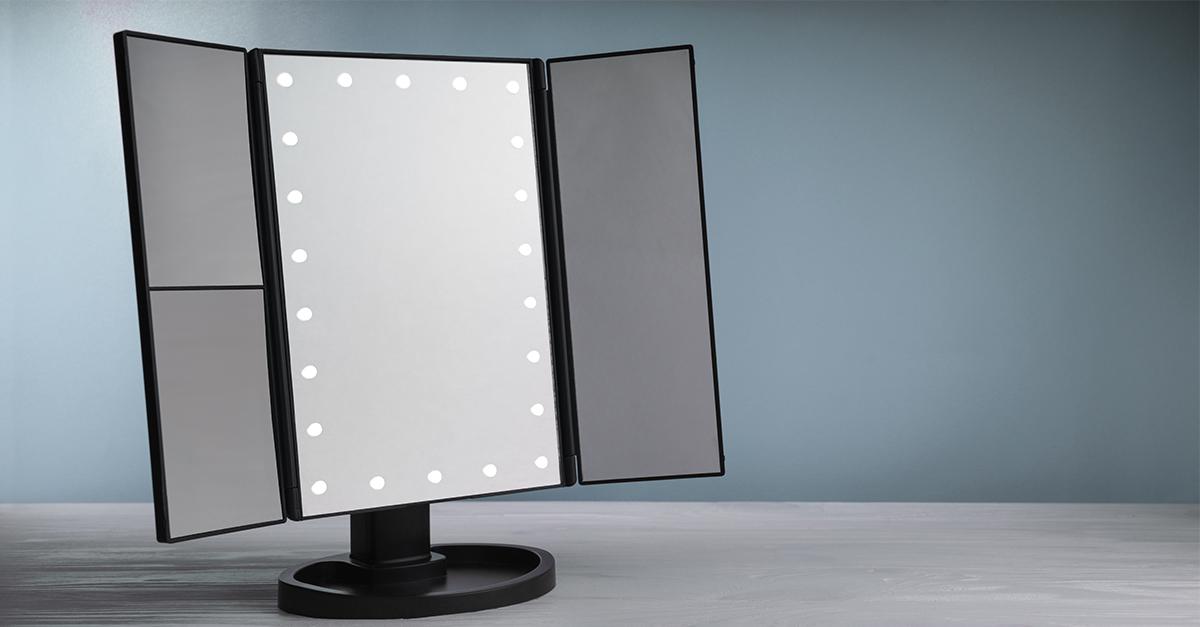 The 10 Best LED Mirrors for Getting Ready - 22 Words