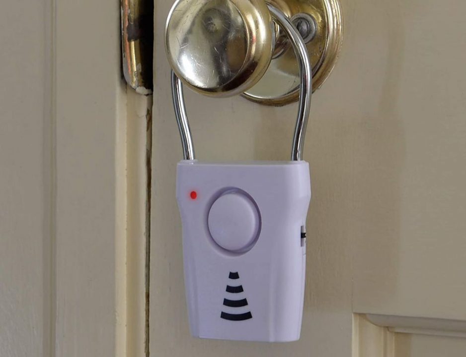 The 10 Best Portable Door Locks For Traveling Alone in 2020 - 22 Words