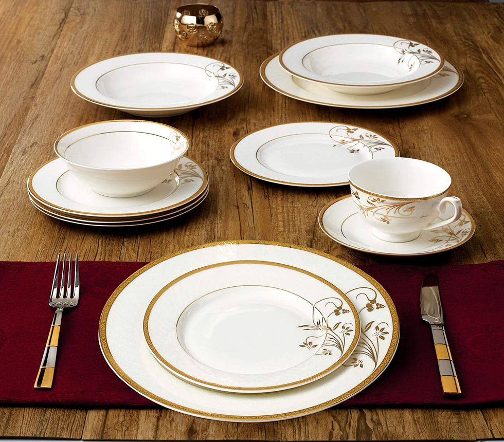 The 10 Most Beautiful and Durable Dinnerware Sets (2020) - 22 Words