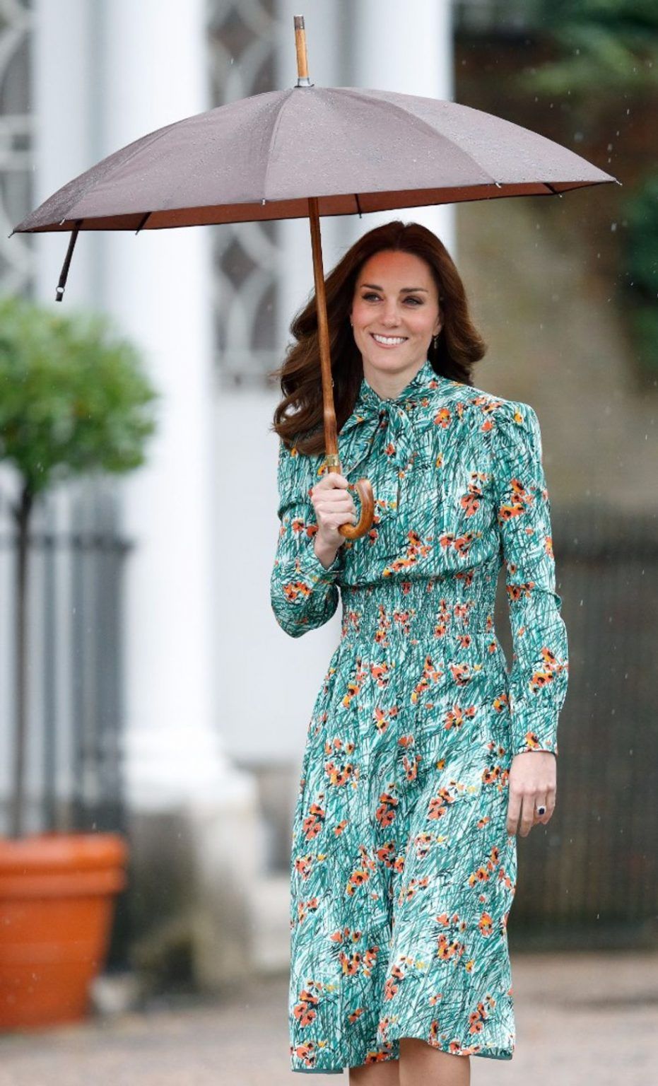 Kate Middleton Has 'Officially Hit Rock Bottom' Trending News - 22 Words