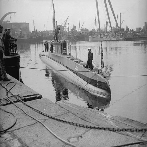 Pictures From Inside Titanic Submarine Have Left People Terrified - 22 ...