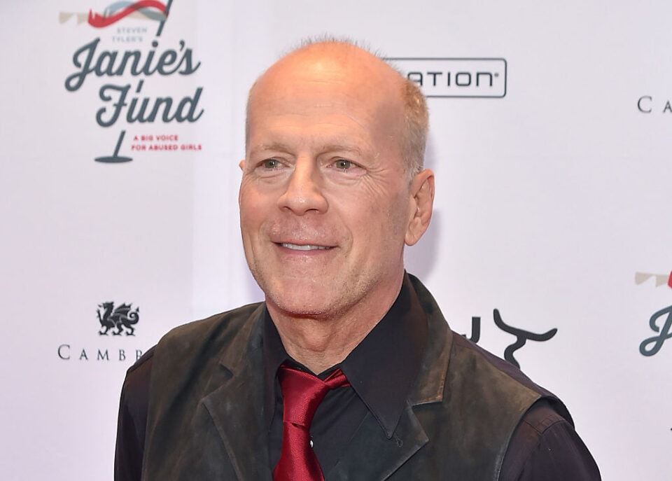 Bruce Willis Is Now "Non-Verbal" In Latest Update From Family Trending ...