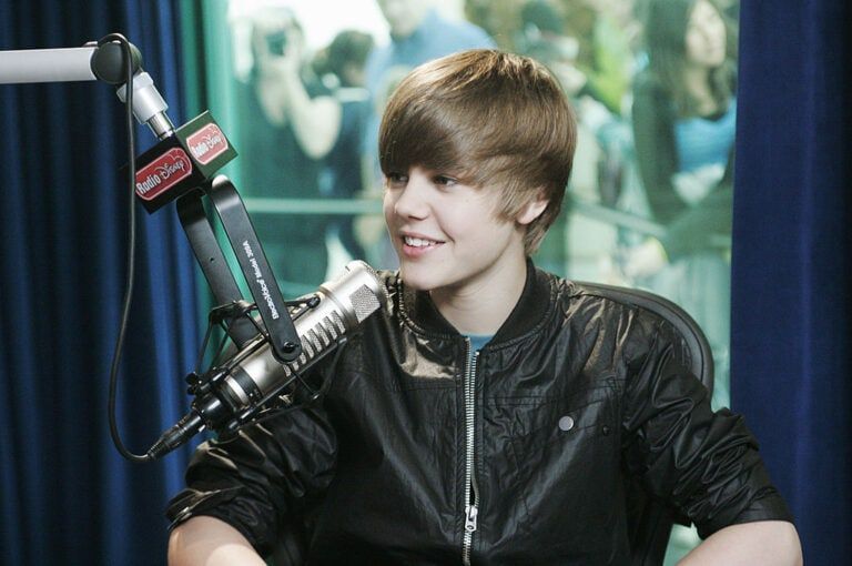 Fans Concerned After Shock Images Appear To Show Justin Bieber Taking ...