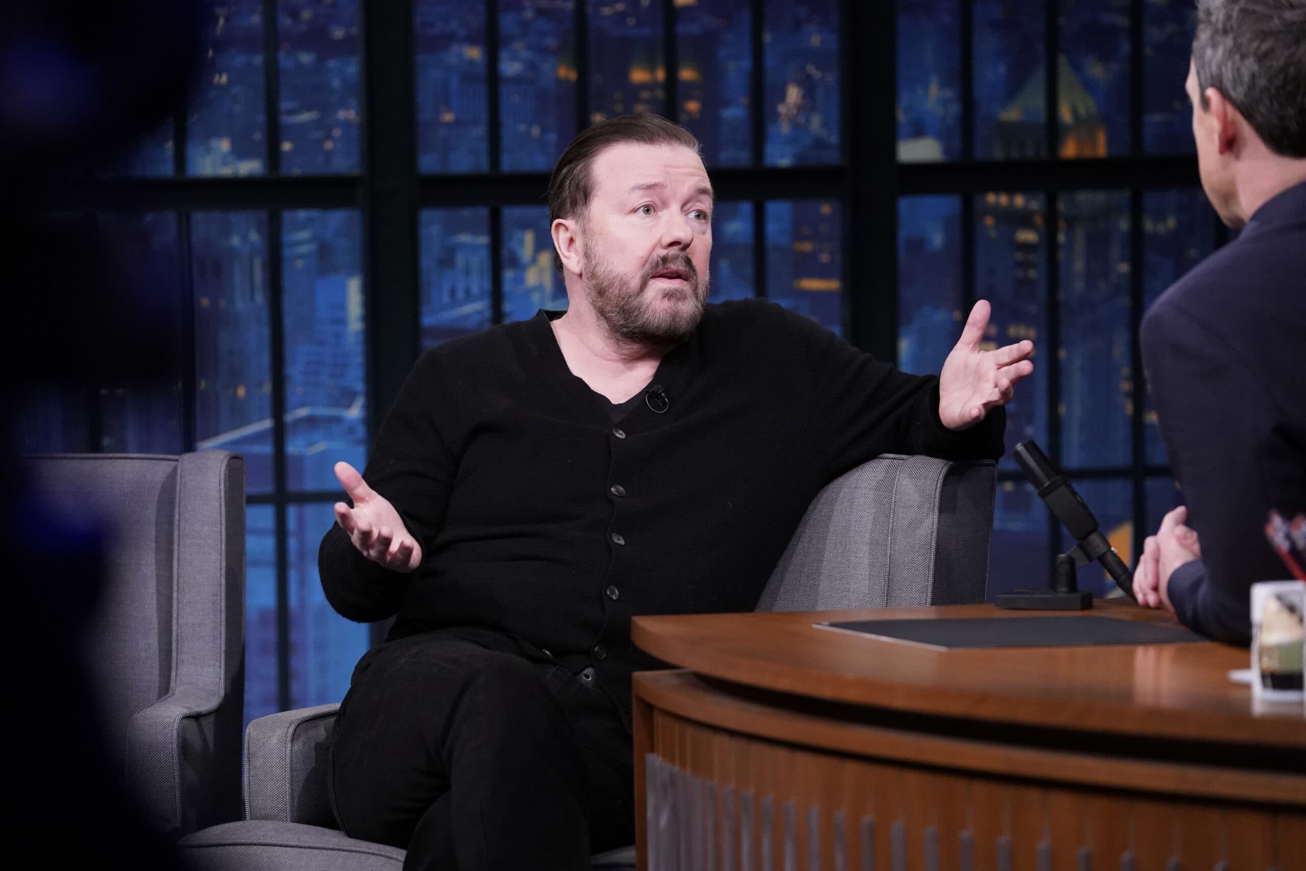 Ricky Gervais Divides Fans After Brutal Joke Following Justin ...