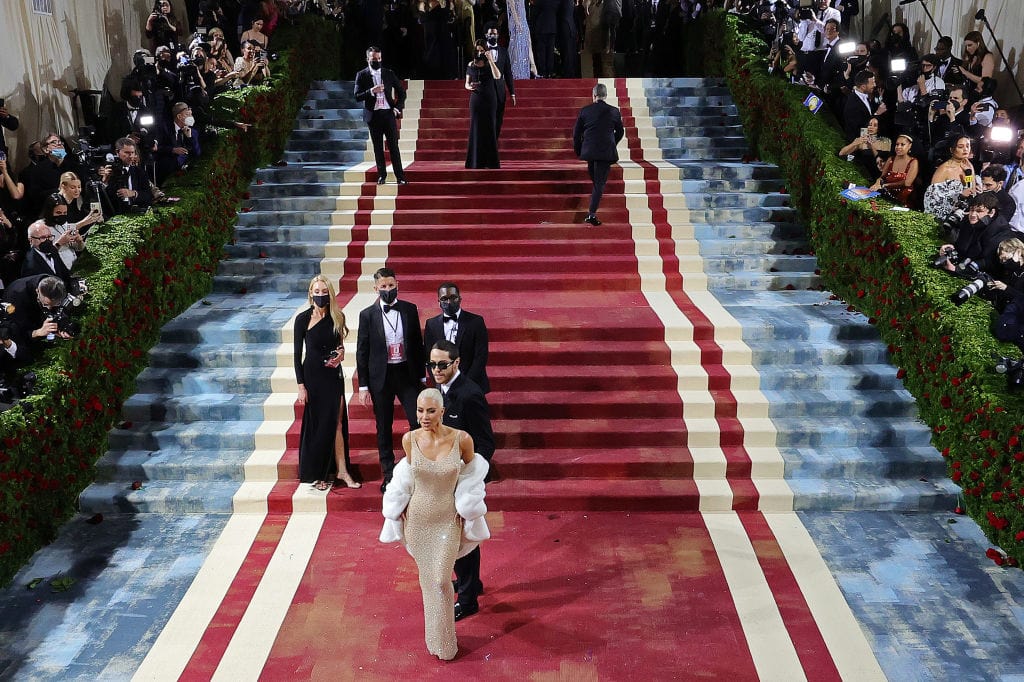 'Best Dressed' Mystery Met Gala Guest Has Been Identified And Everyone ...