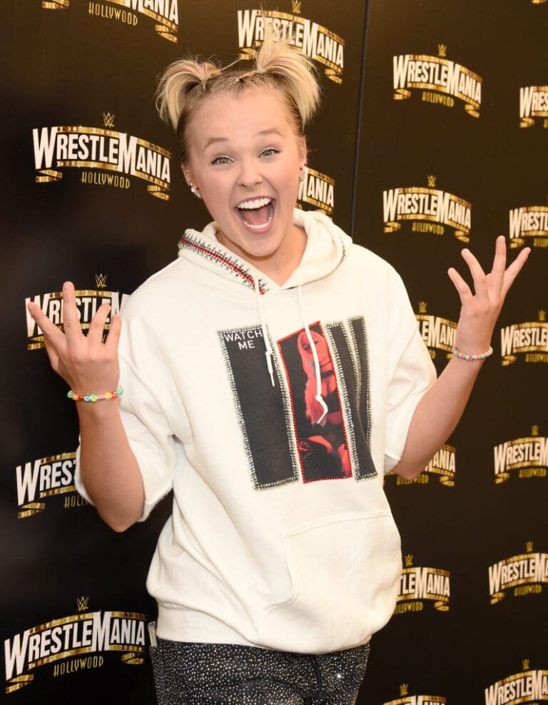 JoJo Siwa Addresses Viral Pregnancy Rumors