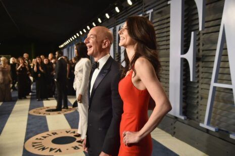 MacKenzie Scott, Amazon Billionaire Jeff Bezos’ Ex-Wife, Finalizes ...