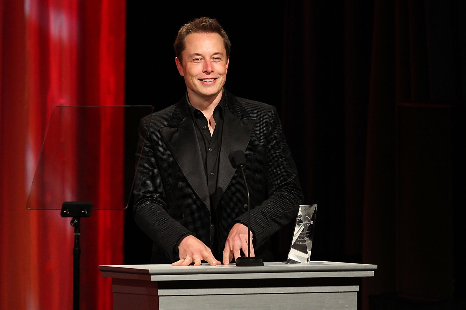Elon Musk Says First Neuralink Brain Chip Has Been Implanted In A Human ...