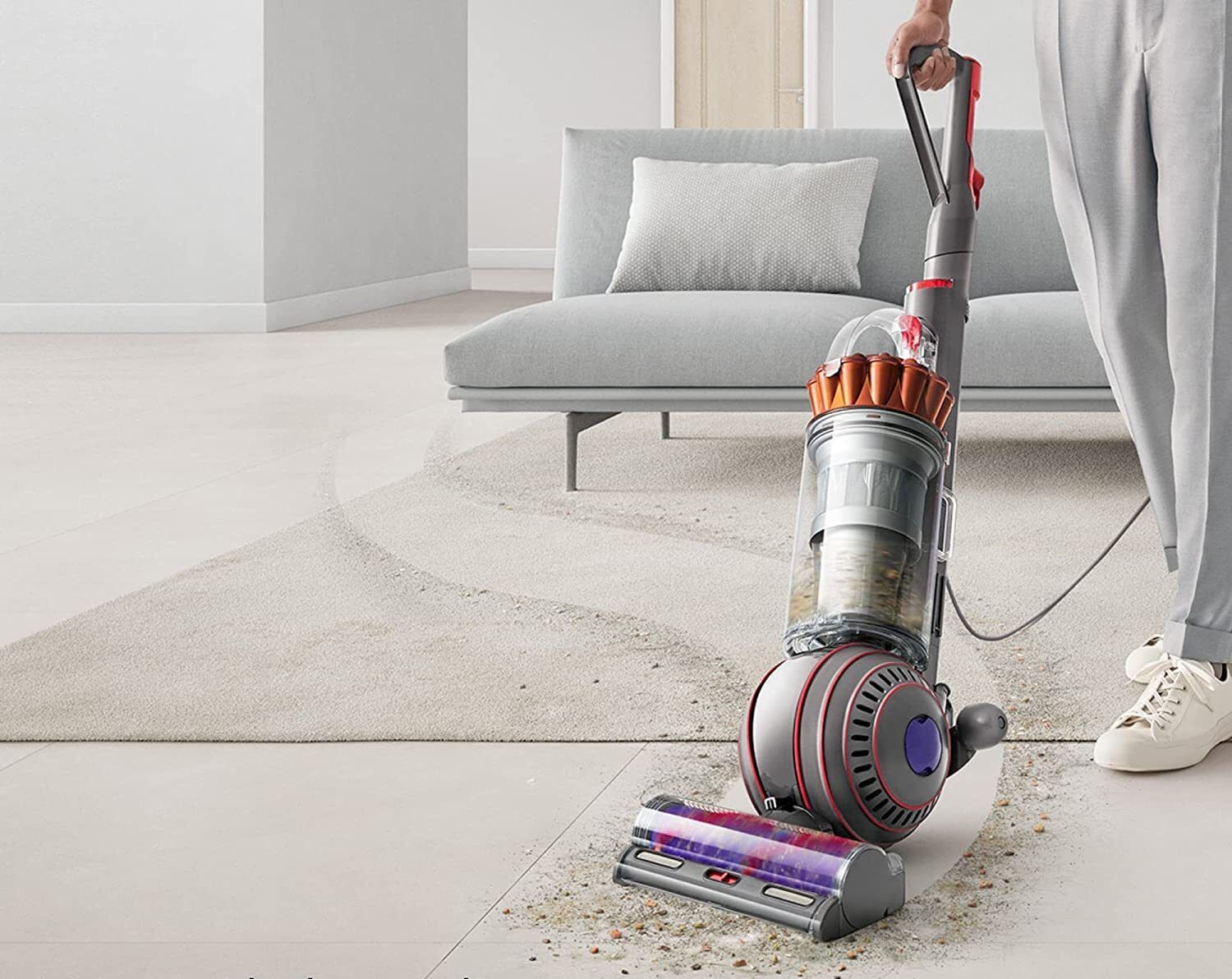 Looking for a powerful and reliable vacuum cleaner? Read our comprehensive review of the Dyson ...