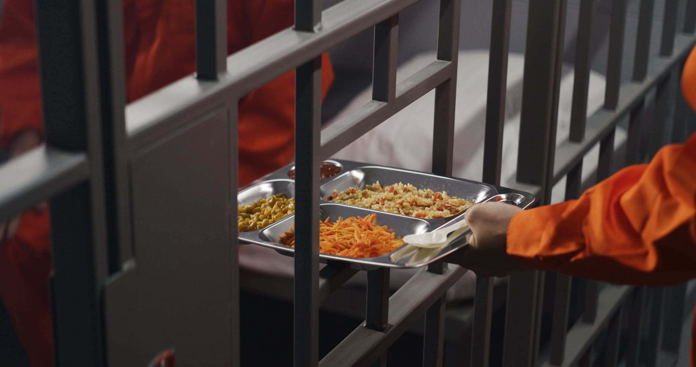 Diddy's Depressing Thanksgiving Meal Behind Bars Revealed After He's ...