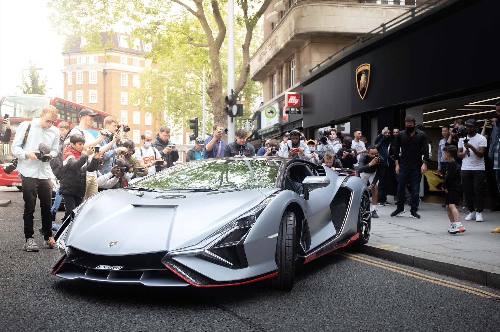 Lamborghini makes historic move for its workers Entertainment - 22 Words