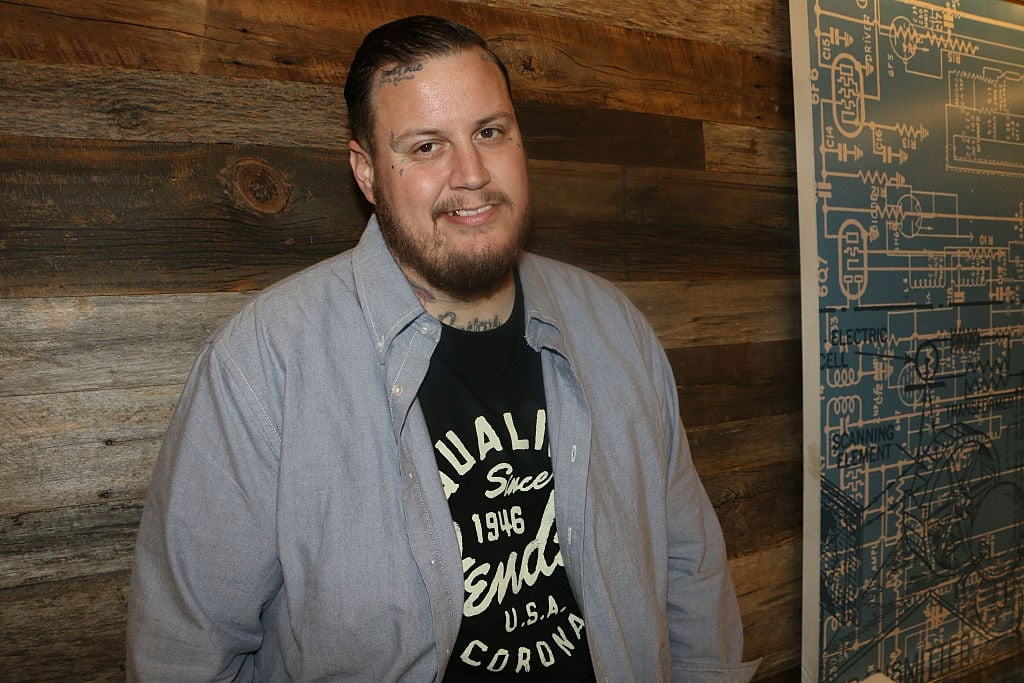 Jelly Roll Shows Off Dramatic 100lbs Weight Loss Transformation