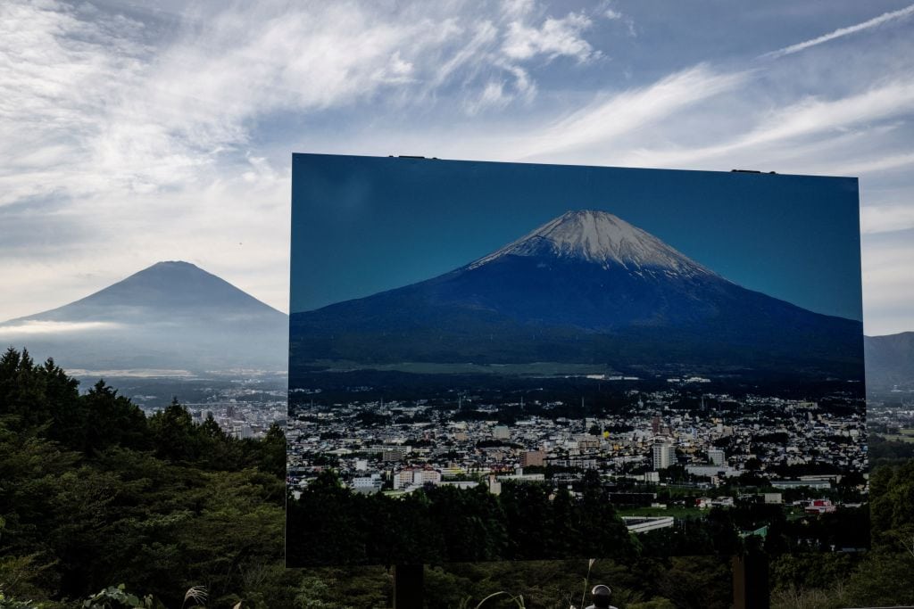 Mount Fuji Has No Snow On It For First Time In 130 Years And It's Bad ...